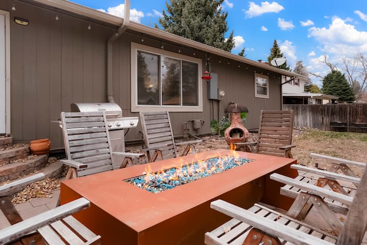 Chatfield Retreat | Hot Tub, Beauty Bar, Sleeps 8 - Littleton, CO