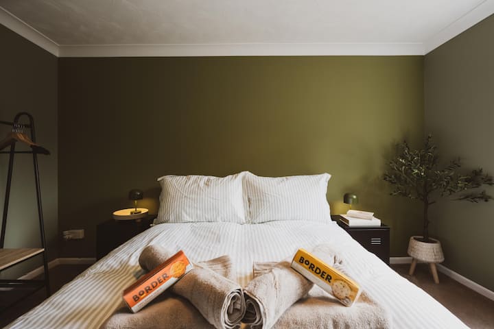 Stylish & Cosy One Bedroom, With Private Entrance - Southampton