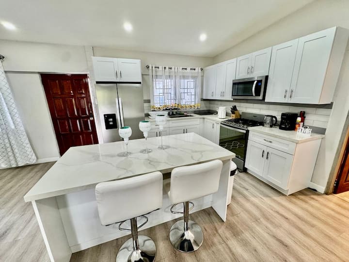 Patsy's Paradise In Victoria Gardens - Port of Spain