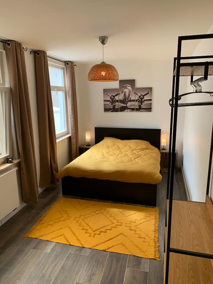 Groot Duplex Appartement - Renaix