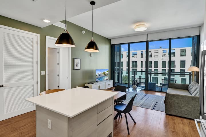 17west Spacious 2br Apartment With Balcony 404 - Miami Beach