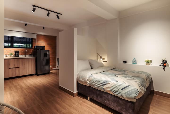 Foodie District·green Streets·serene Space - Medellín, Colombia