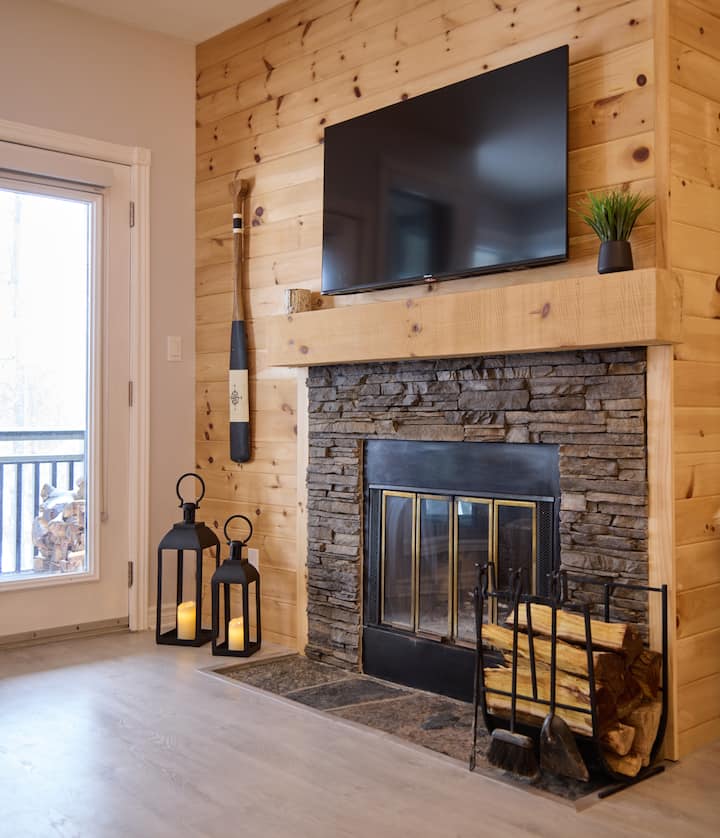 Cozy Muskoka Retreat On Fairy Lake
All-season - Huntsville