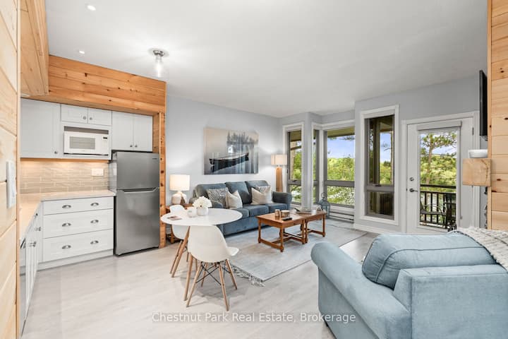 Cozy Muskoka Retreat On Fairy Lake 
All-season - Huntsville