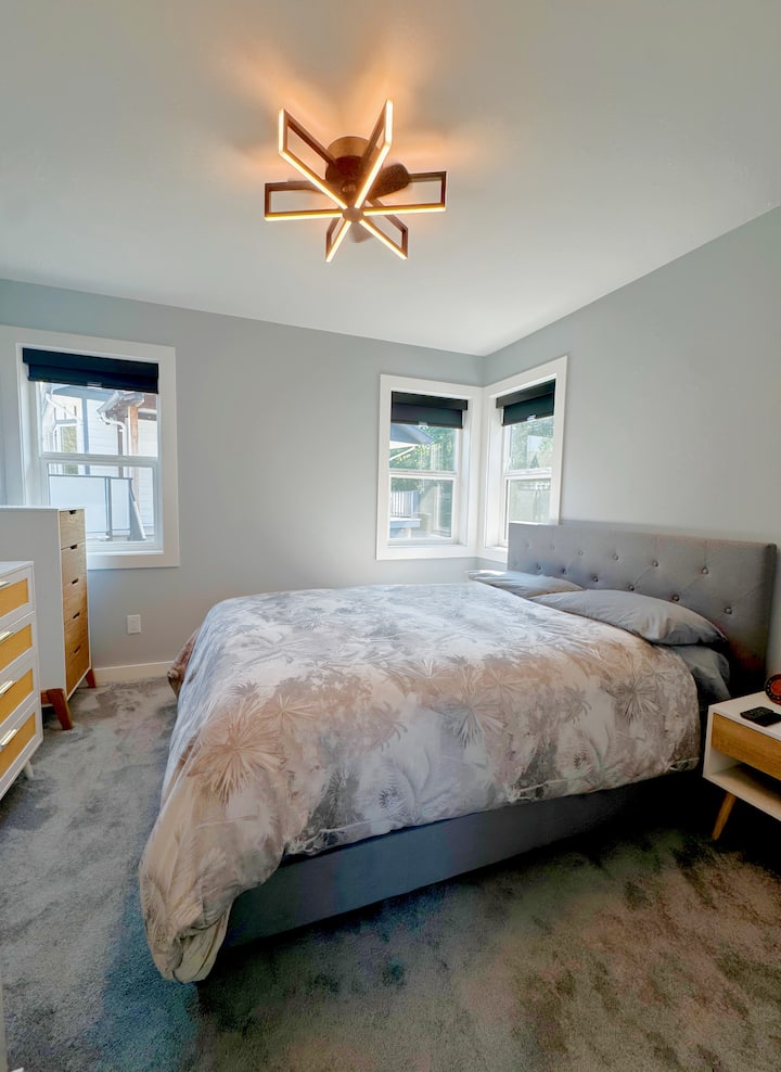 Lake Cowichan Ideal Getaway Lakefront Point Ideal - Houses for Rent in ...