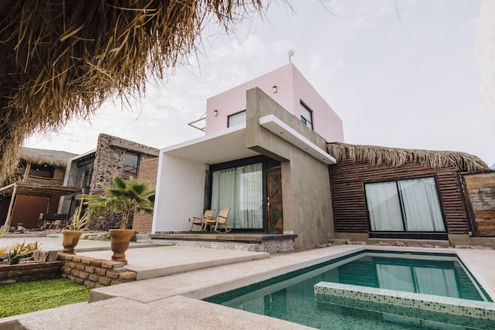 18 Guests | Family & Friends | 2 Private Pools - Guaymas