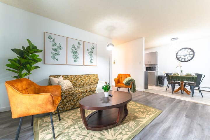 5 Mins To Rogers Arena - 2 Beds Cozy Private Suite - Edmonton