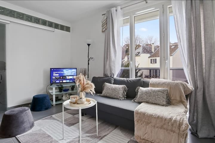 Carnet2voyages Suresnes. Proche Paris, La Défense - Suresnes