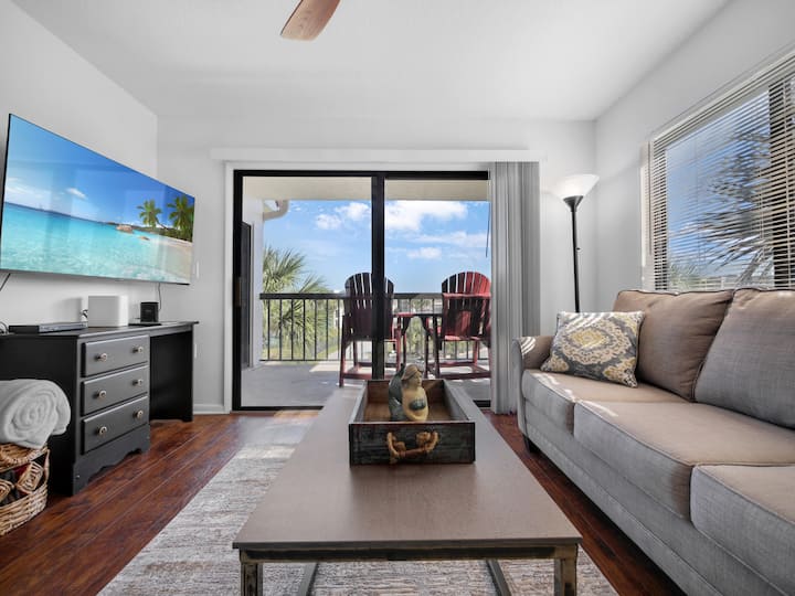 Ocean View Beach Condo - St. Augustine Beach, FL