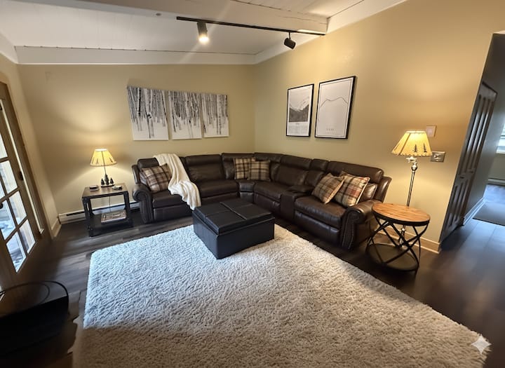 Perfect Vail Basecamp | 3br, Easy Shuttle, Parking - Vail