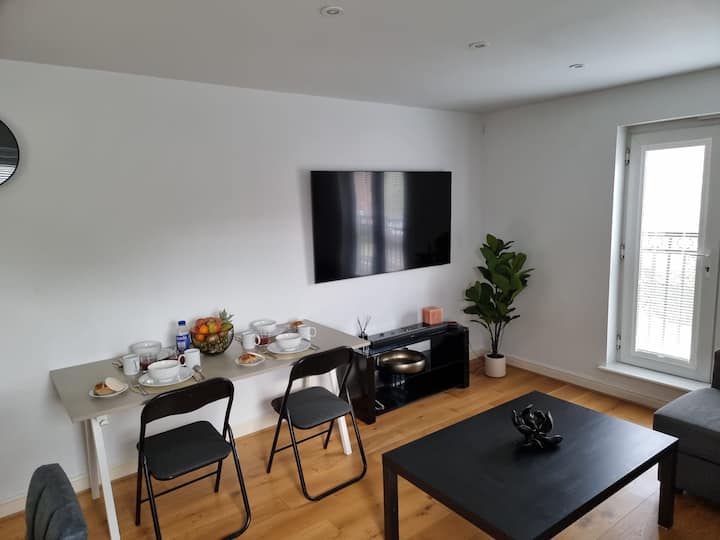 Platinum Apartments By Select Sa - Reading