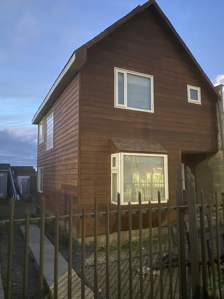 Casa Amplia, Comoda Y Con Calefaccion Central - Punta Arenas