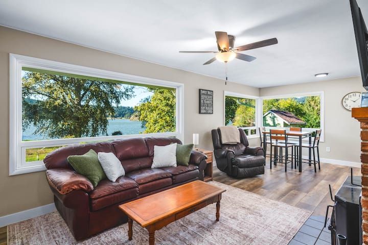 Lake Campbell Cottage - Anacortes, WA