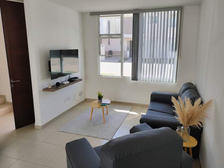 Ejecutivo De Lujo | 2r | Gimnasio Alberca Asador - San Luis Potosí