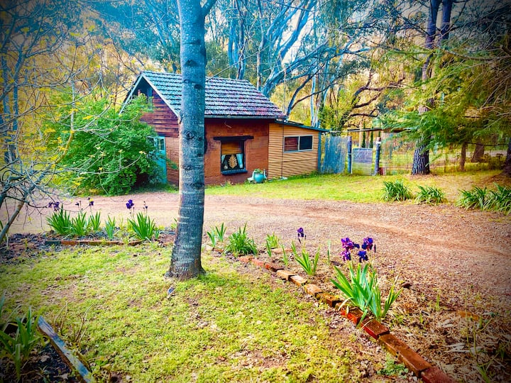 The Cozy Mudbrick Barn On Acreage With Hot Tub - Coonabarabran