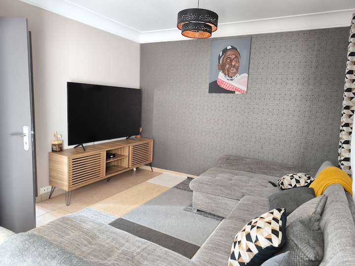 Grande Maison Spacieuse à 10 Min à Pied Du Circuit - Le Mans