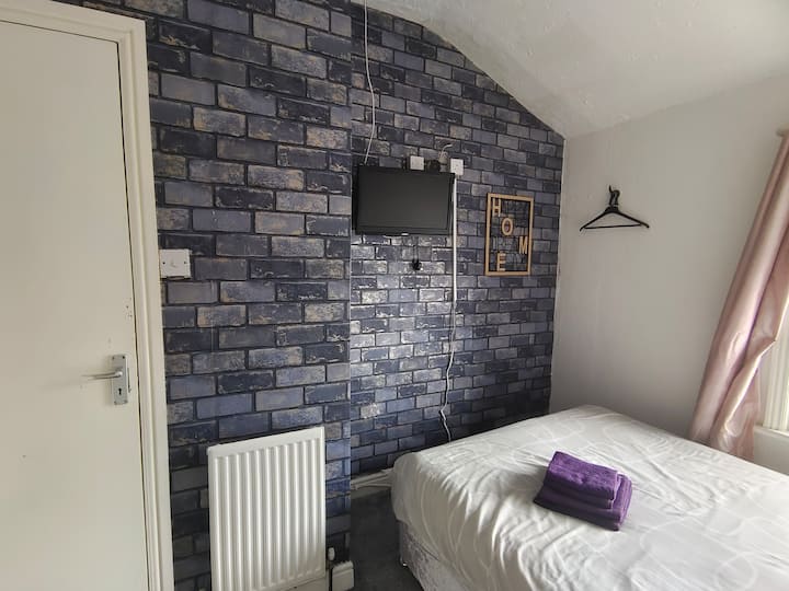Double Room | Self-check-in | Private Bathroom - Lytham St Annes