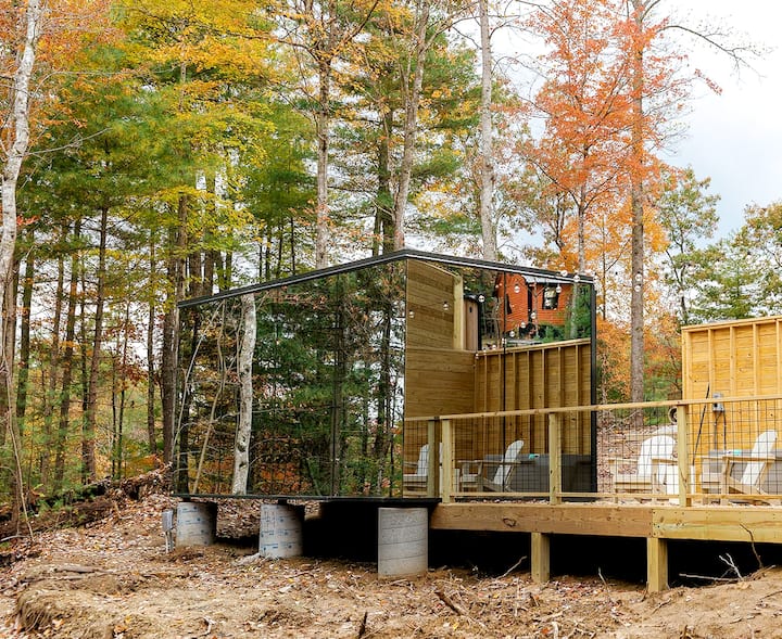 Heartleaf | Modern Lux Mirror Home | Hottub - Kentucky