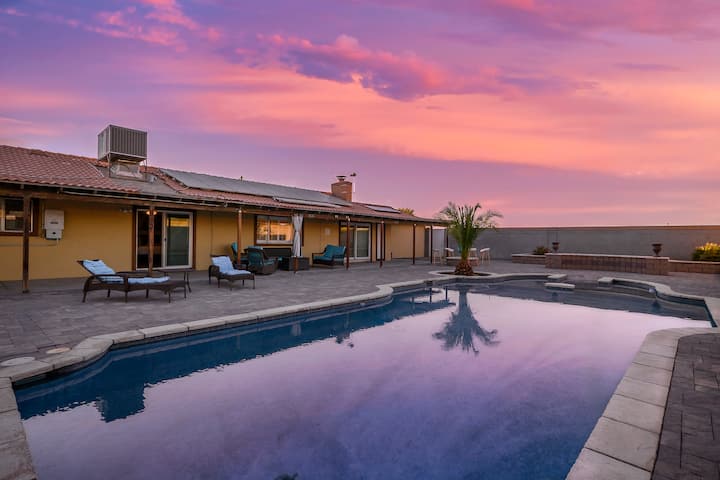 Ranch Style Home W/ Pool+hot Tub+bbq Near Strip - Henderson, NV