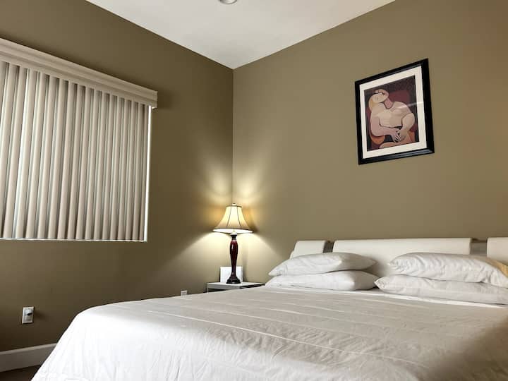 Desert Hideaway Cozy Casita W/ Private Entry - Palm Desert, CA