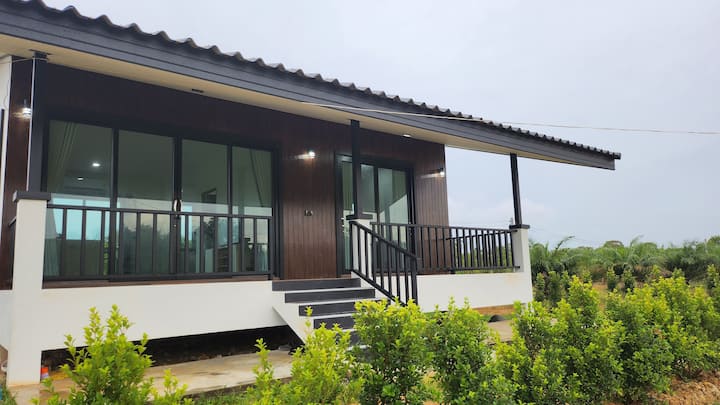 New Family Home With Rice Field View - Koh Lanta