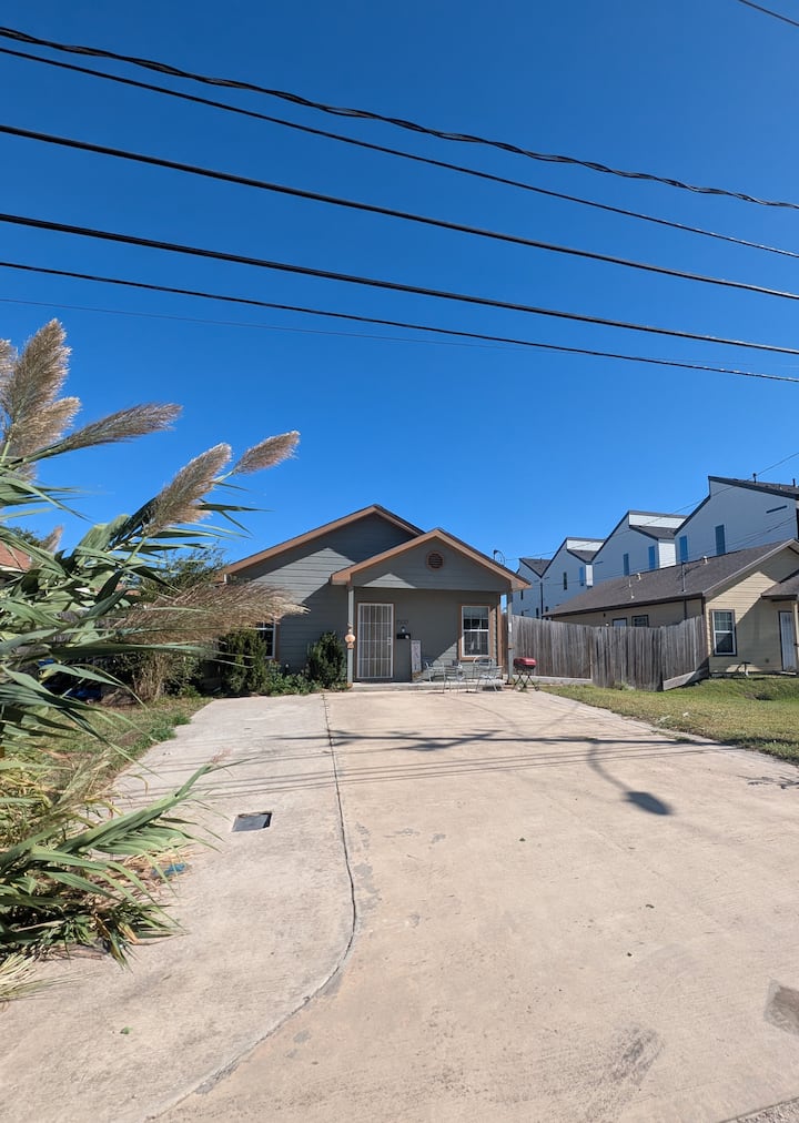 Cozy Eado Casita | Minutes From Downtown & Uh - Houston, TX