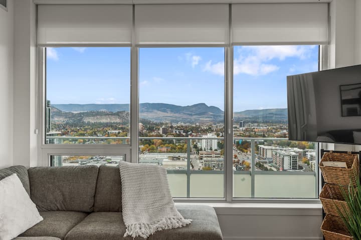 Modern Lakeview Escape In The Heart Of Kelowna - Kelowna