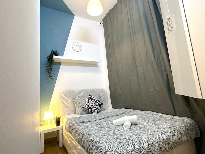 Inspire Partition Room In Al Seef Near Metro - Dubai