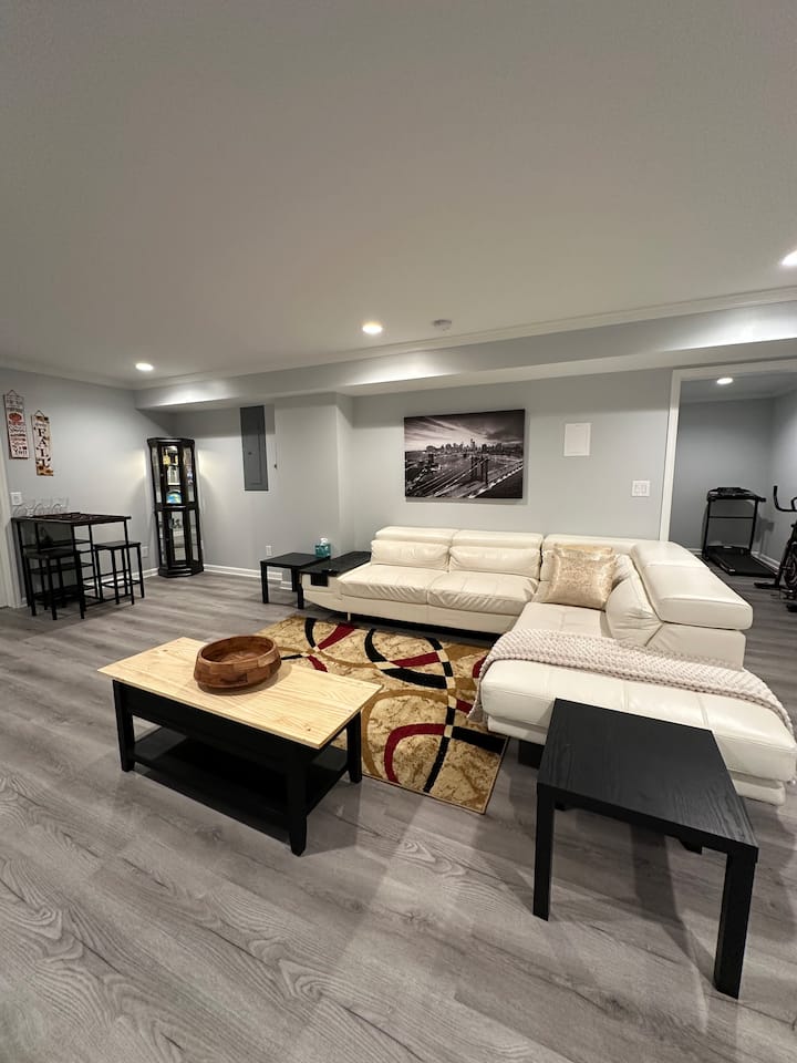 Cozy And Charming Guesthouse - Cumming, GA