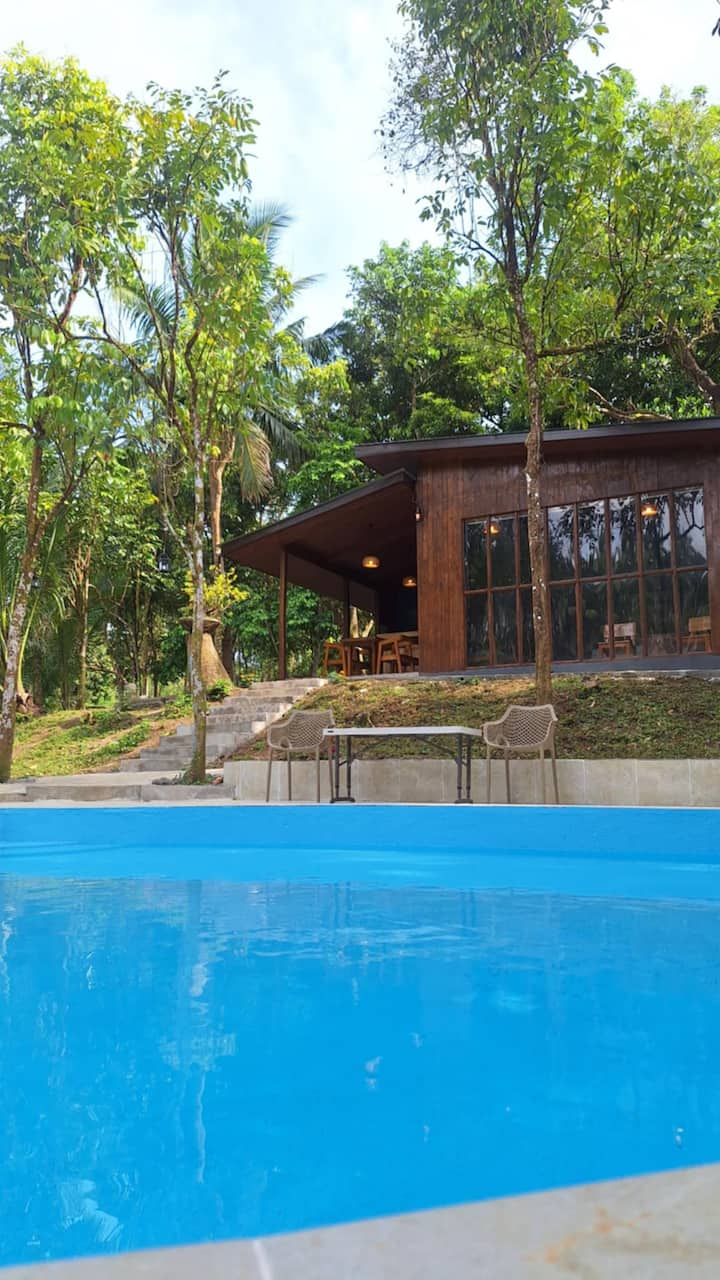 Riverside Wooden Cabin – Spacious & Serene Escape - San Pablo City