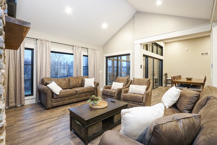 Burwood Lodge W/hot Tub Near I-68/i-79 Split - Morgantown