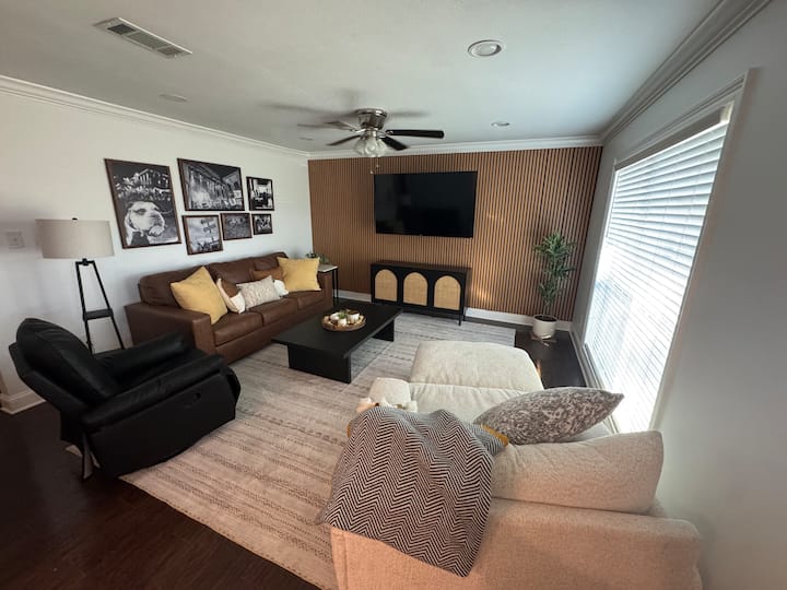 The Bungalow Of West Wood Studios - Starkville, MS