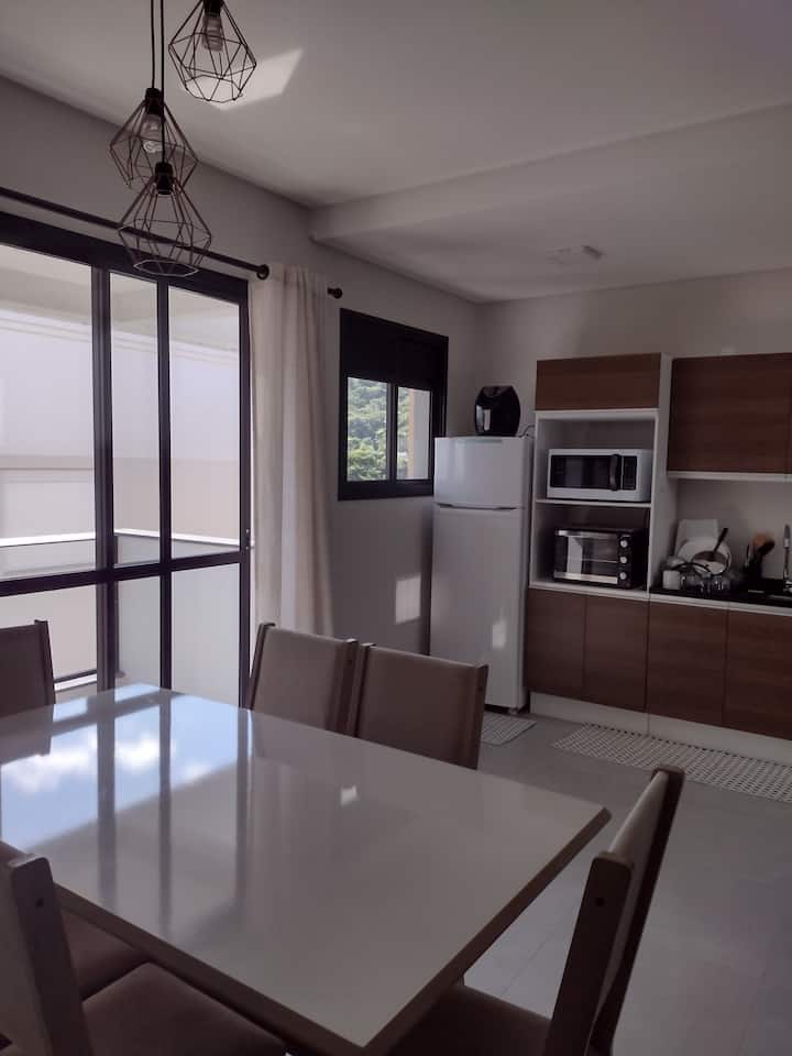 Apartamento Queridinho Da Praia De Palmas - Governador Celso Ramos
