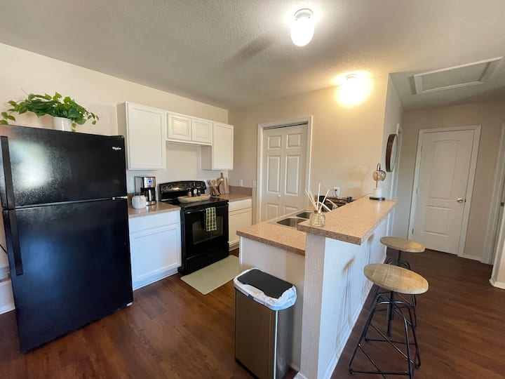The Nineteenth – Loft A. +Washer/dryer Included - Abilene, TX