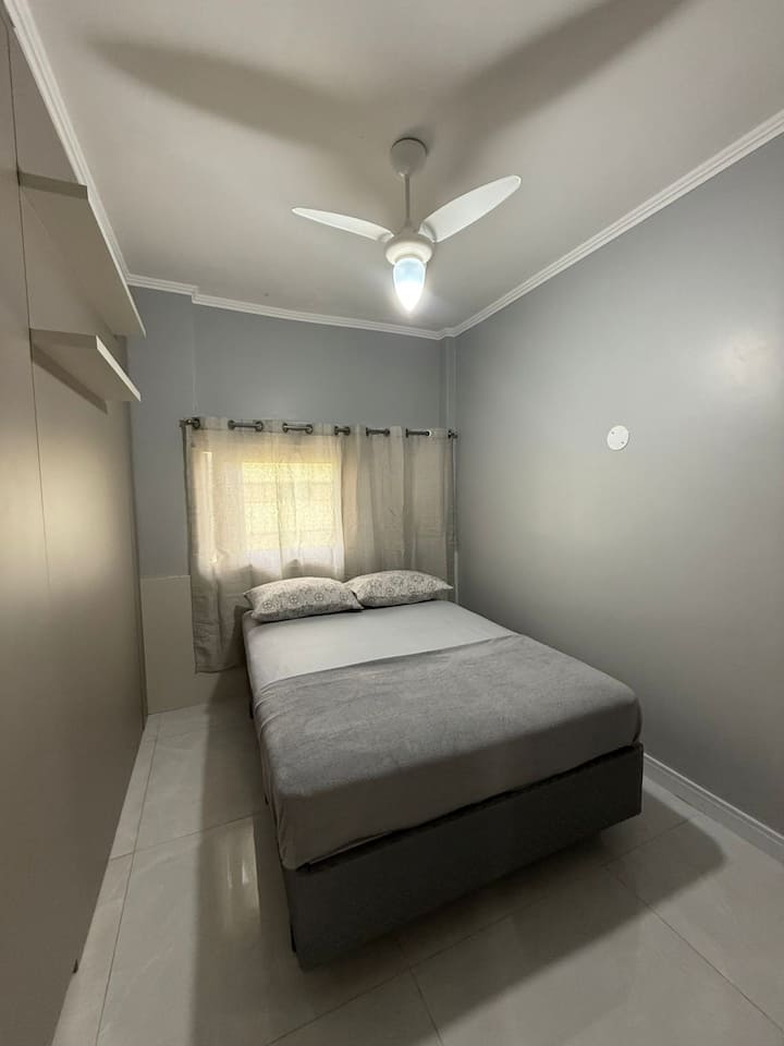 Hospede-se A 1 Quadra Do Mar Com Todo Conforto! - Tramandaí