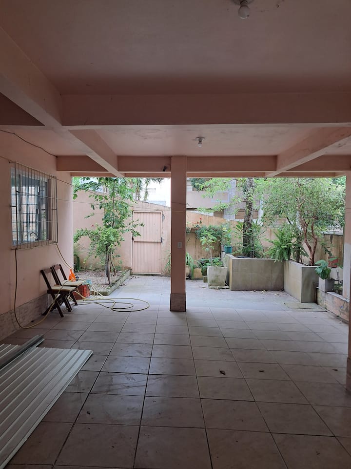 Kitnet Próximo Ao Shopping Beirmar De Floripa. - Florianópolis