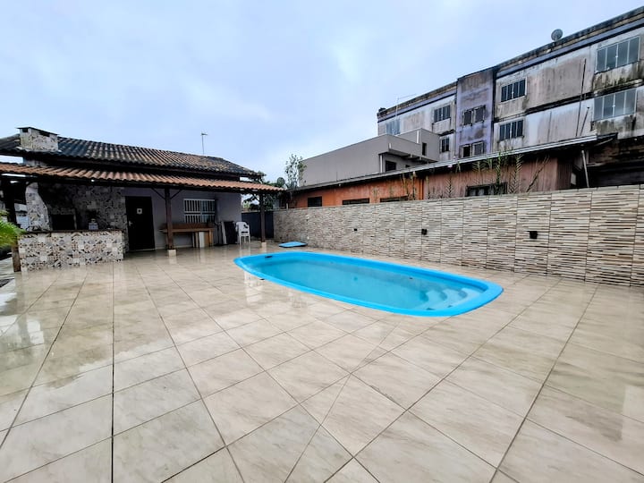 Confortável Casa, 980 Metros Do Mar, Até 8 Pessoas - Itapoá