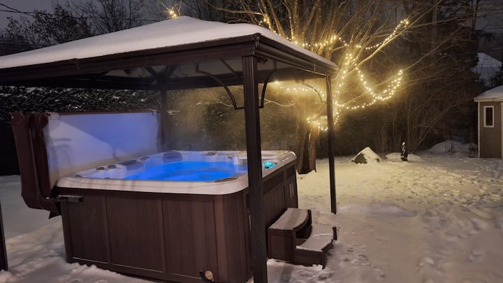 Le Marie-coeur ! Spa & Foyer. Ski In/out 16 Km! - Granby