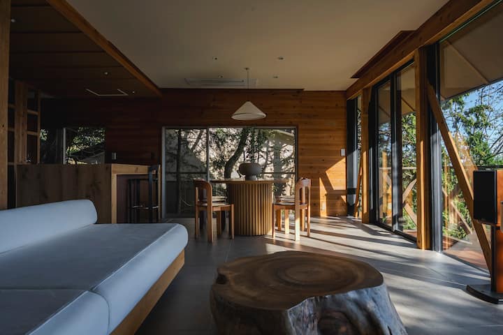Ocean Views : Luxury Time In Designer Spaces - Atami