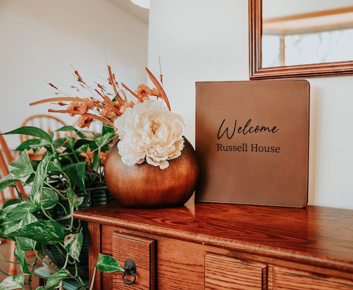 Russell House | Near Hospital & Base | Large Yard - Great Falls, MT