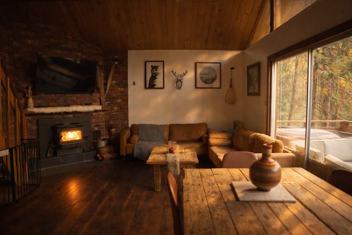 *New* Tree House W/hot Tub - Camp Nelson, CA