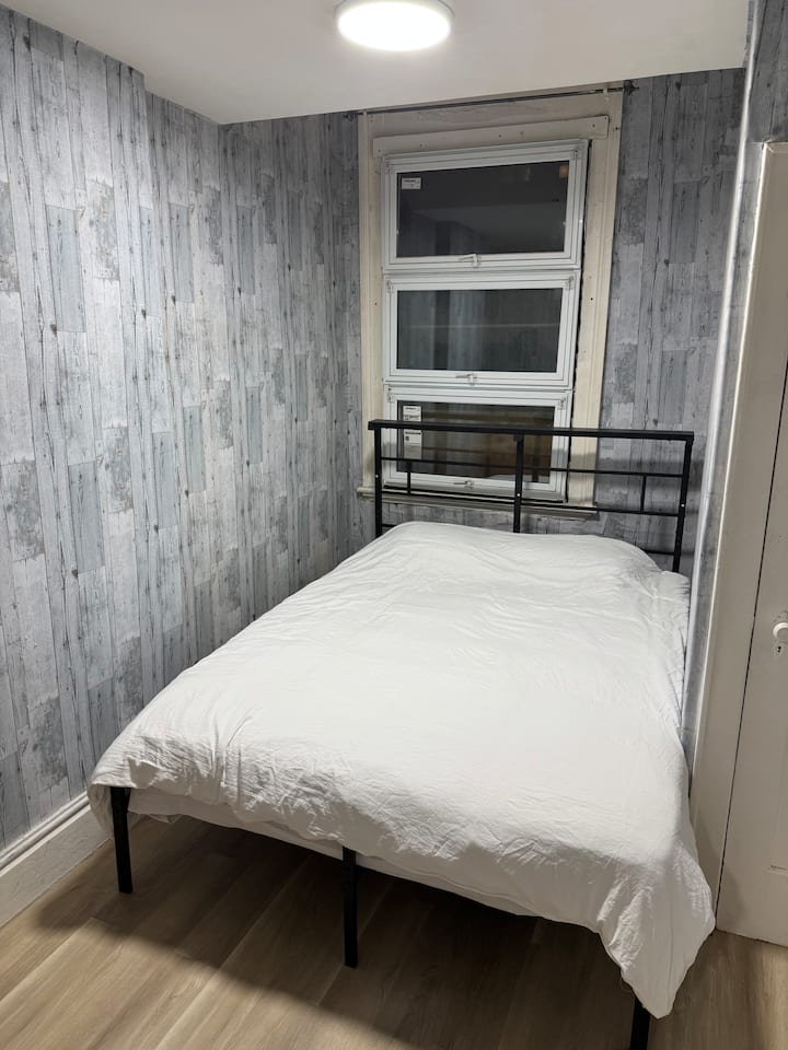 Awesome 2br Apartment In Downtown London - London