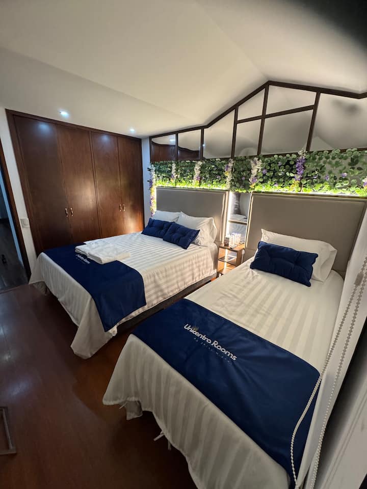 Casa Moderna, Central En Unicentro Grupos Grandes - Bogotá