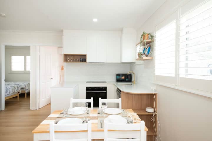 Cove At Redcliffe | Close To Sutton's Beach - Margate, Australia