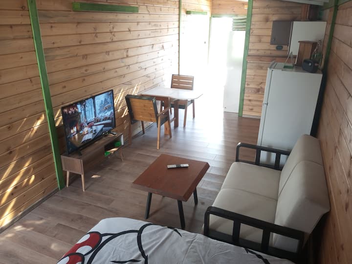 ÇAtalçam'da Denize Sıfır Bahçe Katı Ahşap Ev - Atakum