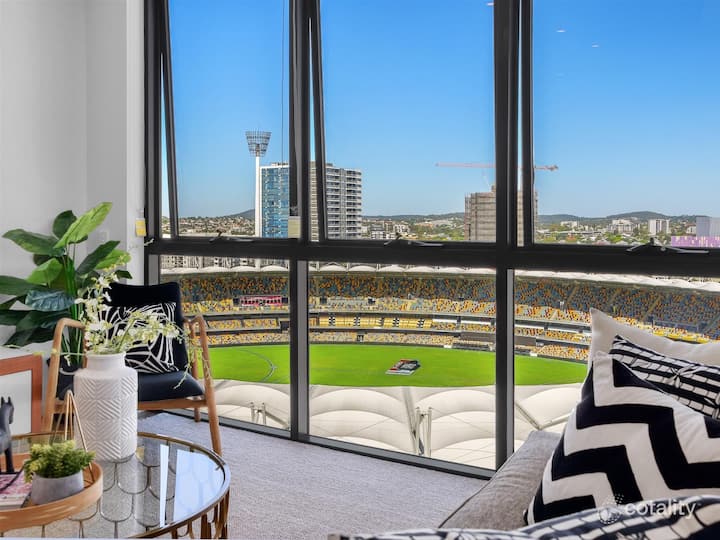 2br With Direct Gabba View | Live Games From Apt - Brisbane