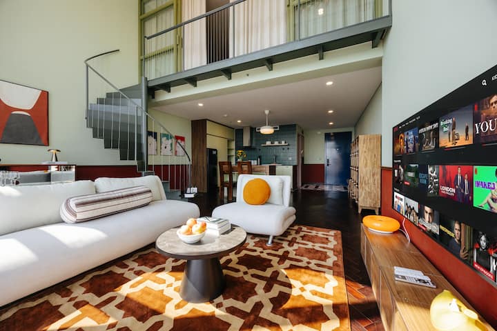 20th Floor|mid-century Horizon|netflix N Lakeview - China