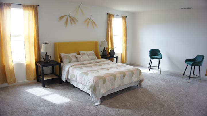 Luxurious Modern 2story 7bed3bath Family House - Riverside, CA