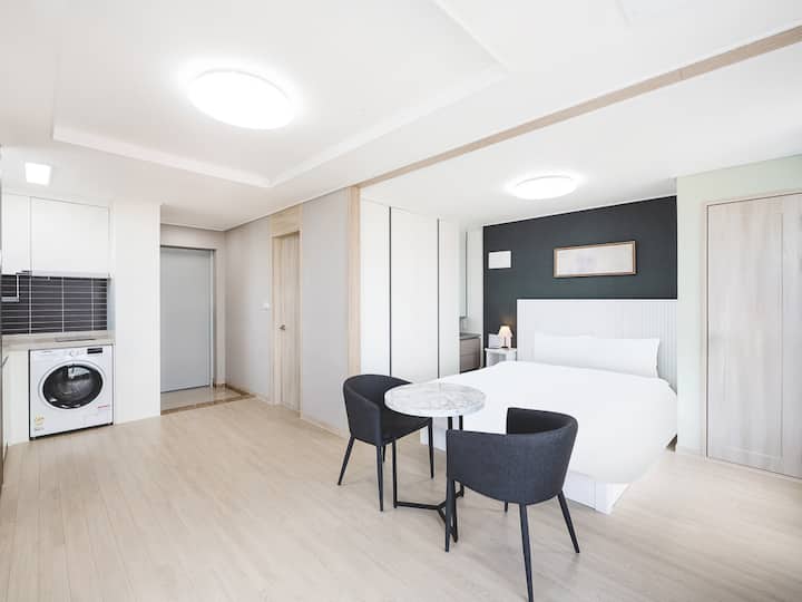 [Elmomento Sasang]신축레지던스/스타일러/고급캡슐커피/사상터미널/k침대1 - Busan