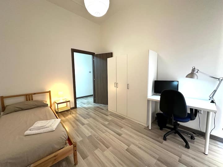 Luminoso Appartamento Centrale A Foggia - Foggia